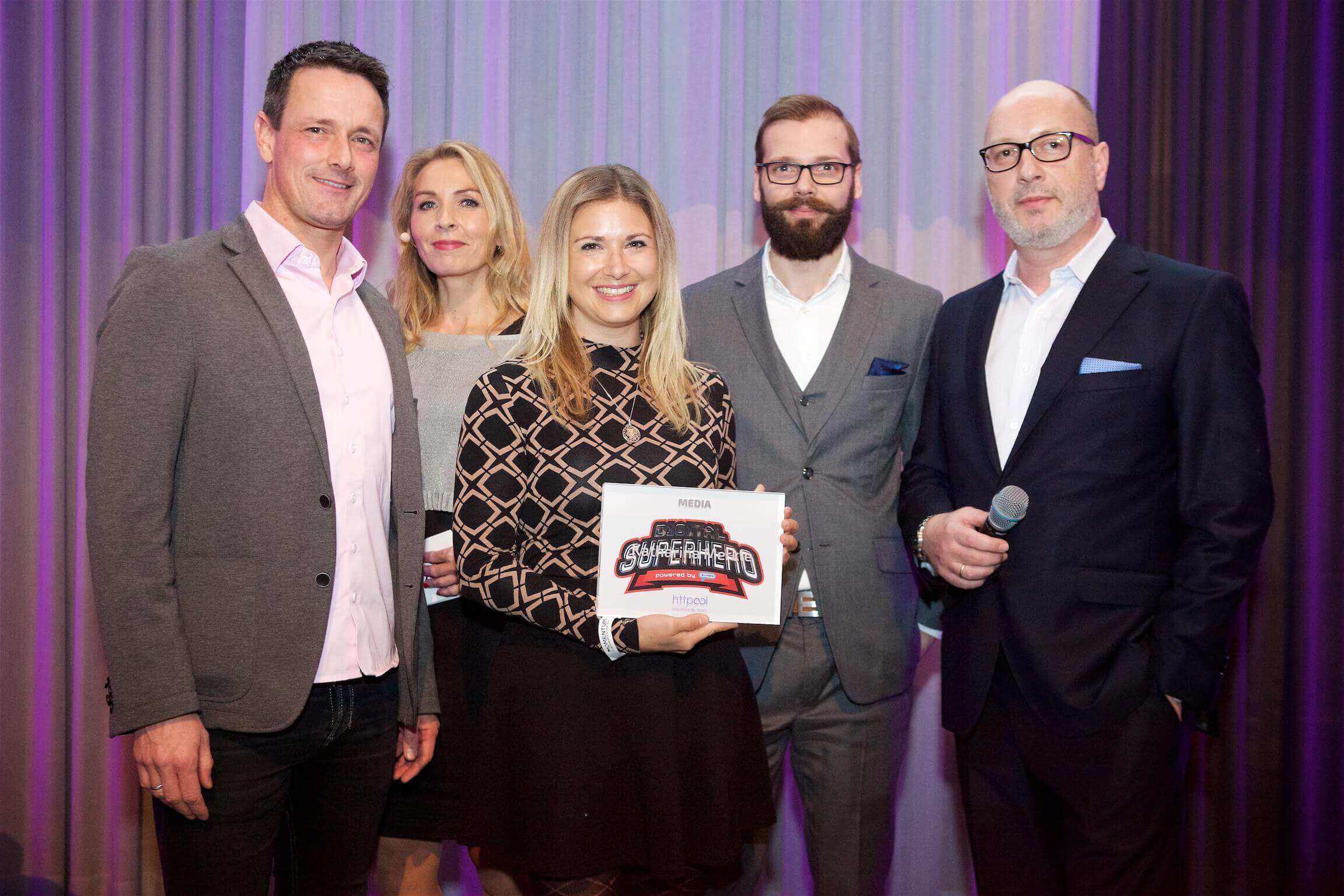 Die Digital Superheroes des Jahres sind Parisa Hamidi Faal (derStandard ...