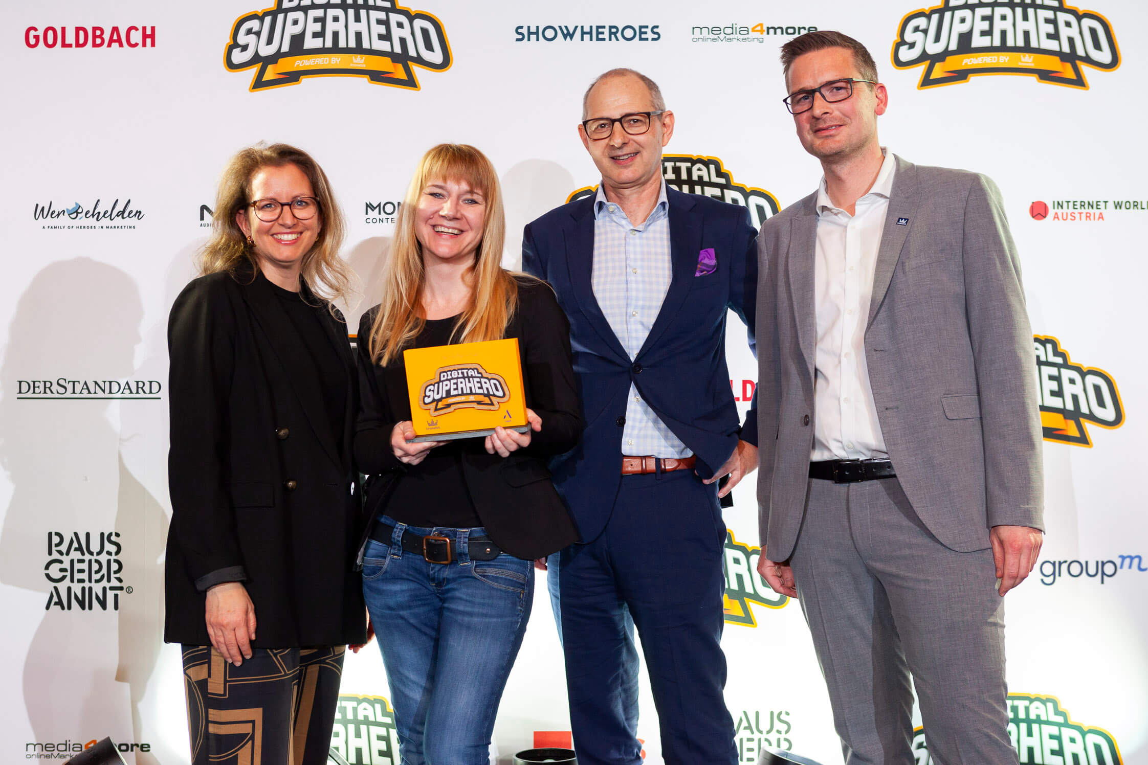 Die Digital Superheroes of the year 2023 sind Ambra Schuster (ORF ...